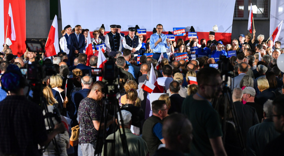 Dwóch mężczyzn zatrzymanych za zakłócanie wiecu premiera w Świdniku Dwóch mężczyzn zatrzymanych za zakłócanie wiecu premiera w Świdniku